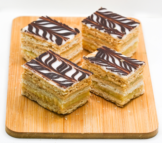 Mini Neapolitan – Fratellis Pastry Shop